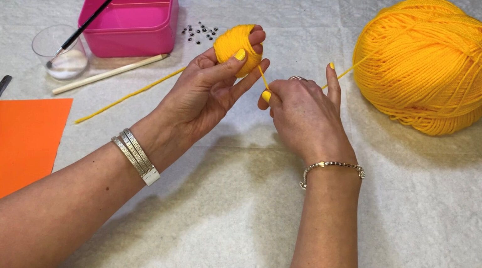 How to Make A Fluffy Chick - Creation Station