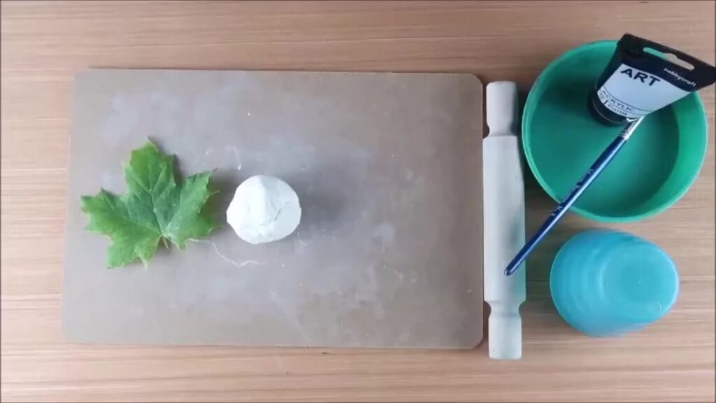 How to Make a Leaf Print Clay Dish – Fun Autumn Craft for Kids